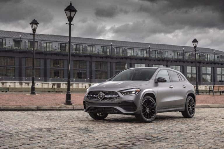 Kelley Blue Book Lists 2021 Mercedes-Benz GLA as Best Subcompact Luxury ...