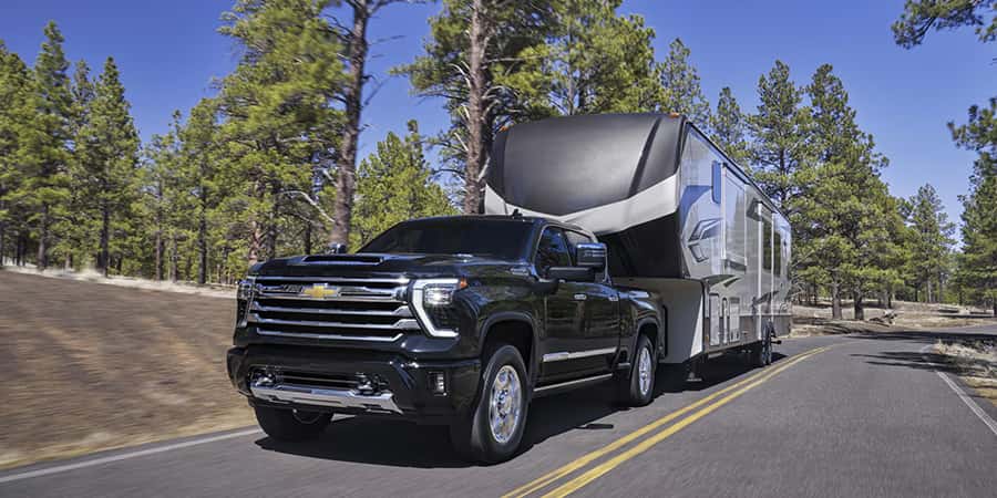 6.0L Vortec vs 6.6L L8T Chevy Engines | Performance Comparison