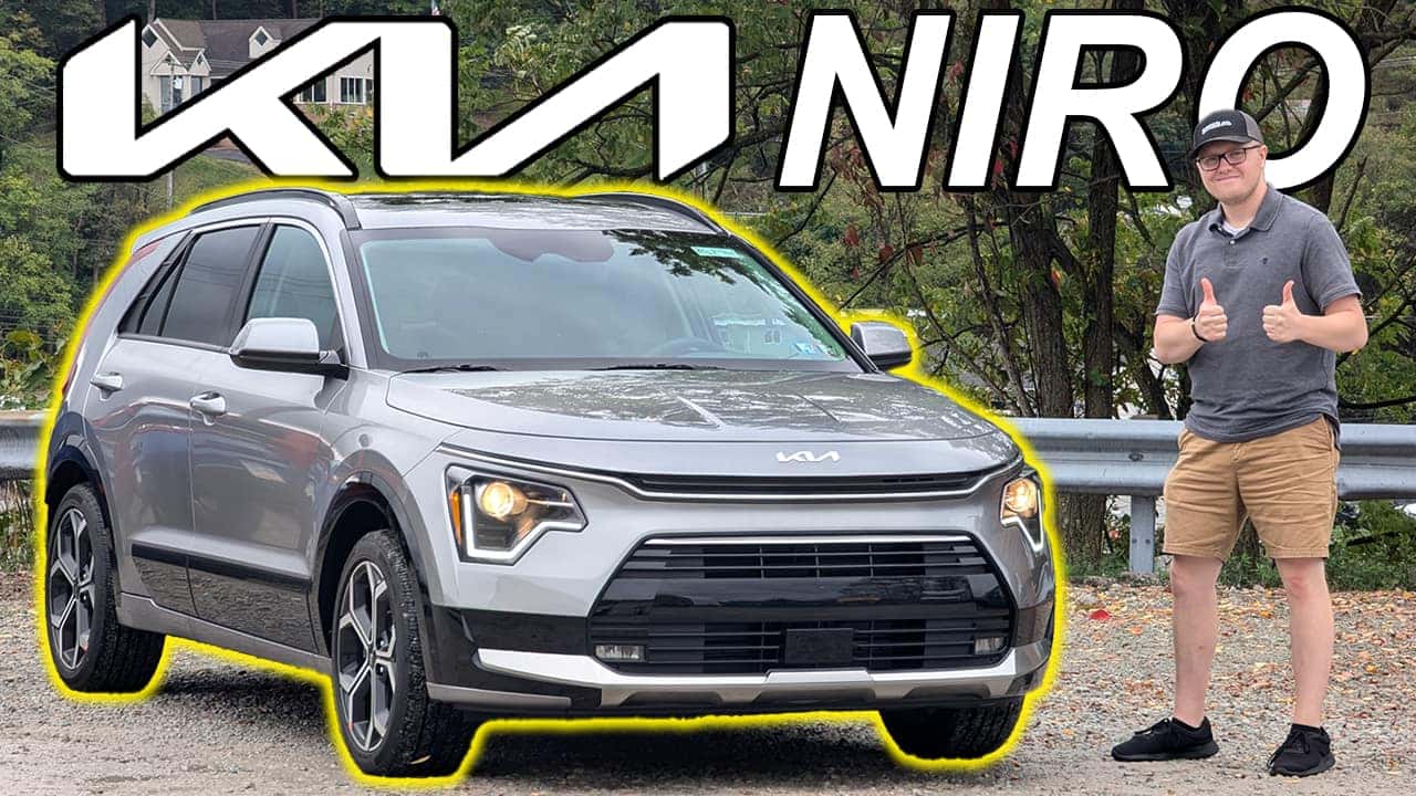 Exploring the Features of the 2025 Kia Niro EX Touring | Smail Kia